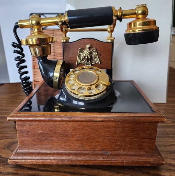 Other | Vintage Decotel Phone 197s Model Dmih 1310 B Base 9 Wide 8 Deep ...